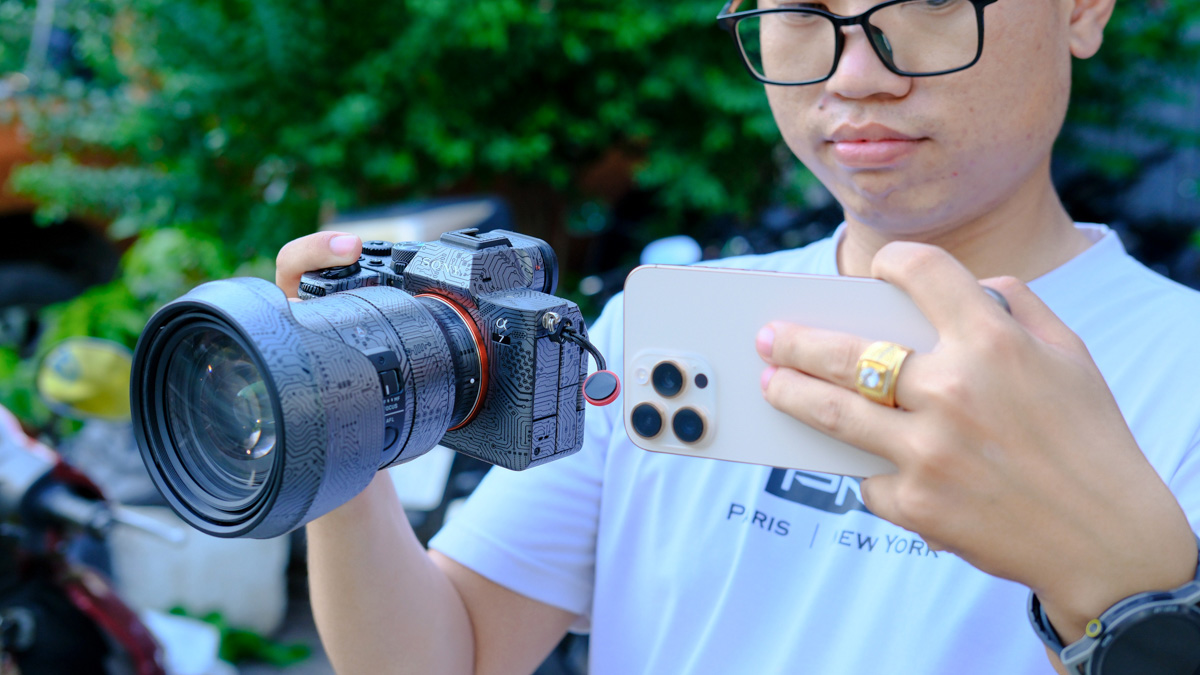 So kèo cmaera iPhone 16 Pro Max và máy ảnh Sony A7 IV