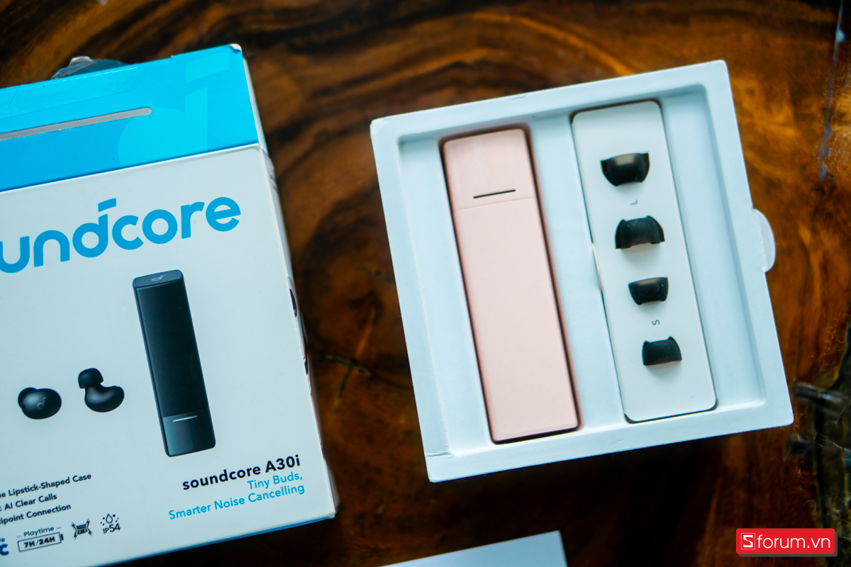 Trên tay Anker Soundcore A30i: Thiết kế dáng thỏi son độc đáo, giá chỉ ...