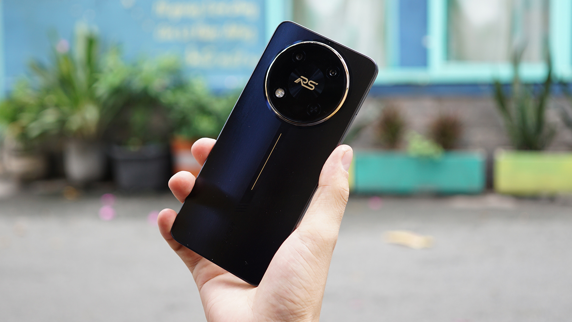 Trên tay Itel RS4: camera 50MP, màn 120Hz, giá chỉ 3.99 triệu