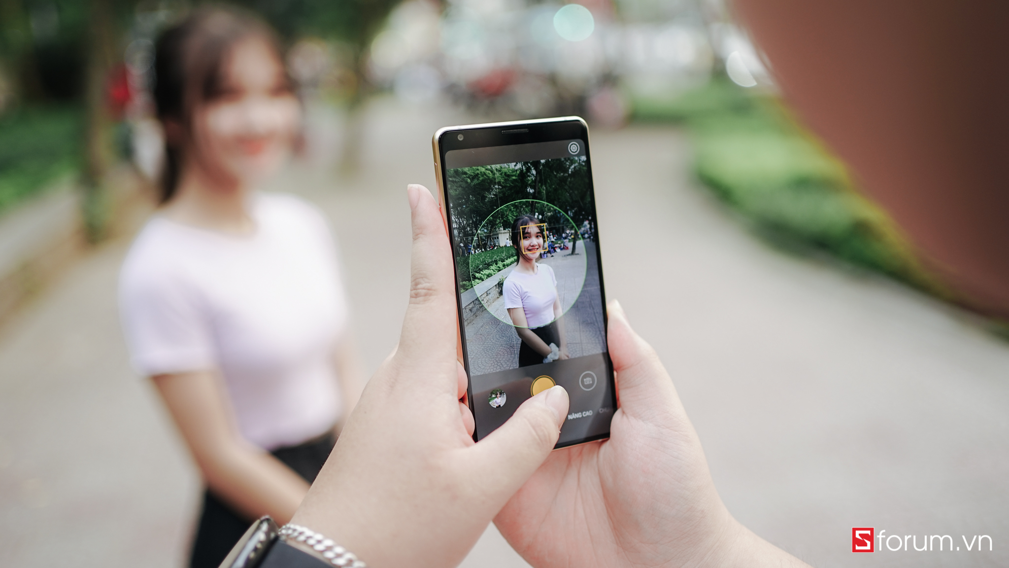 Thử chụp chân dung bằng Bphone B86 và cái kết...