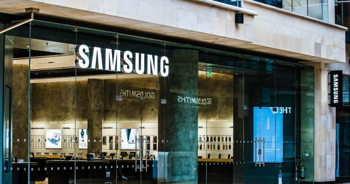 Lần đầu tiên sau 9 năm, Samsung không bán được 300 triệu smartphone/năm