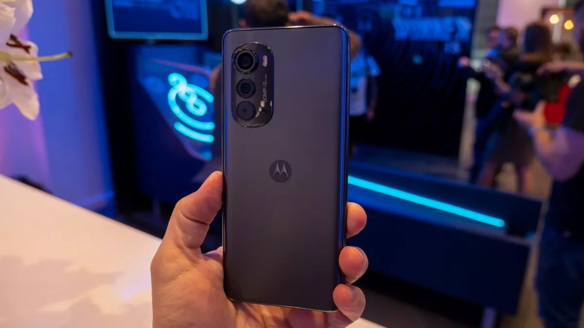 Đánh giá Motorola Moto Edge (2022): Đối thủ bất ngờ của Google Pixel 6 và OnePlus 10T