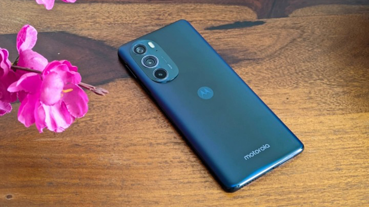 Đánh giá Motorola Moto Edge (2022): Đối thủ bất ngờ của Google Pixel 6 ...