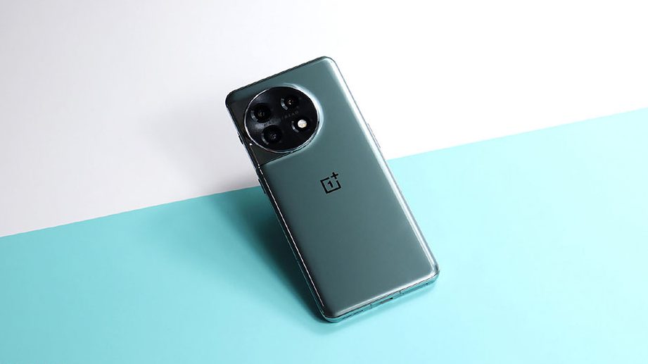Cận cảnh OnePlus 11: Thiết kế cao cấp, nâng cấp camera Hasselblad, chip Snapdragon 8 Gen 2, sạc ...