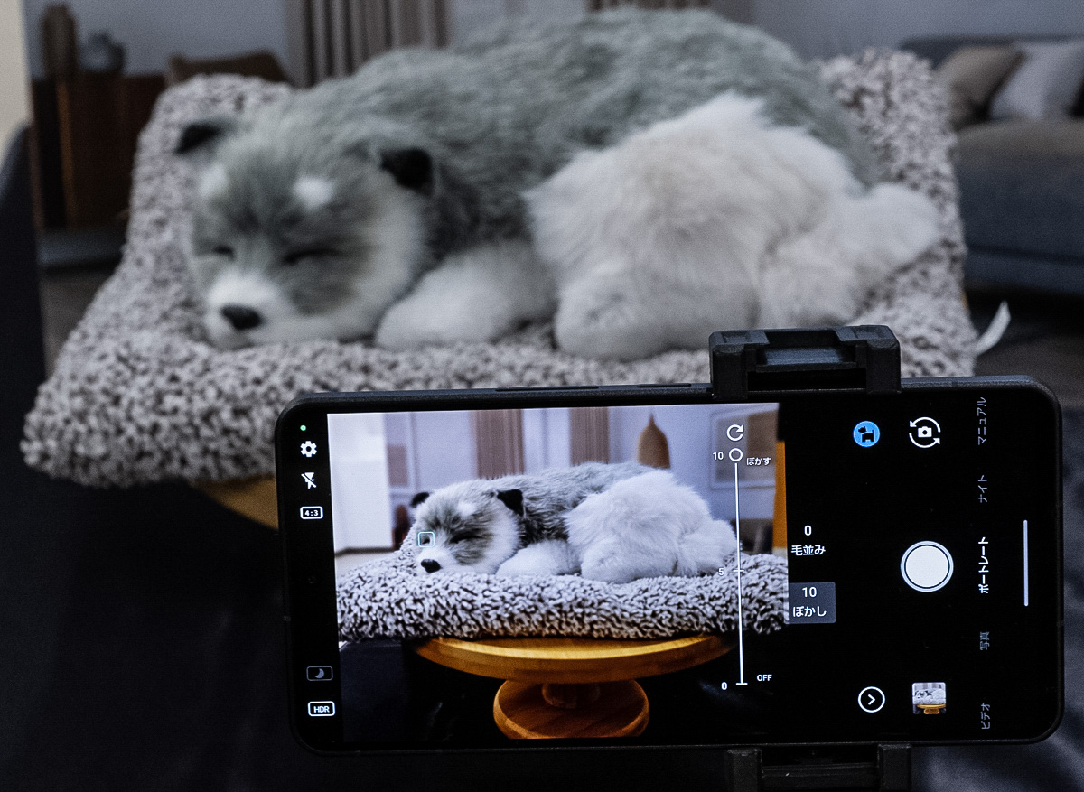 Cận cảnh Sharp Aquos R8 Pro: Thiết kế đậm chất Nhật Bản, cảm biến 1 inch cùng nhiều phụ kiện thú vị