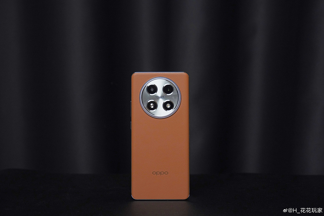 Cận cảnh OPPO A2 Pro: Cụm camera gây ấn tượng, dùng Dimensity 7050, giá ...