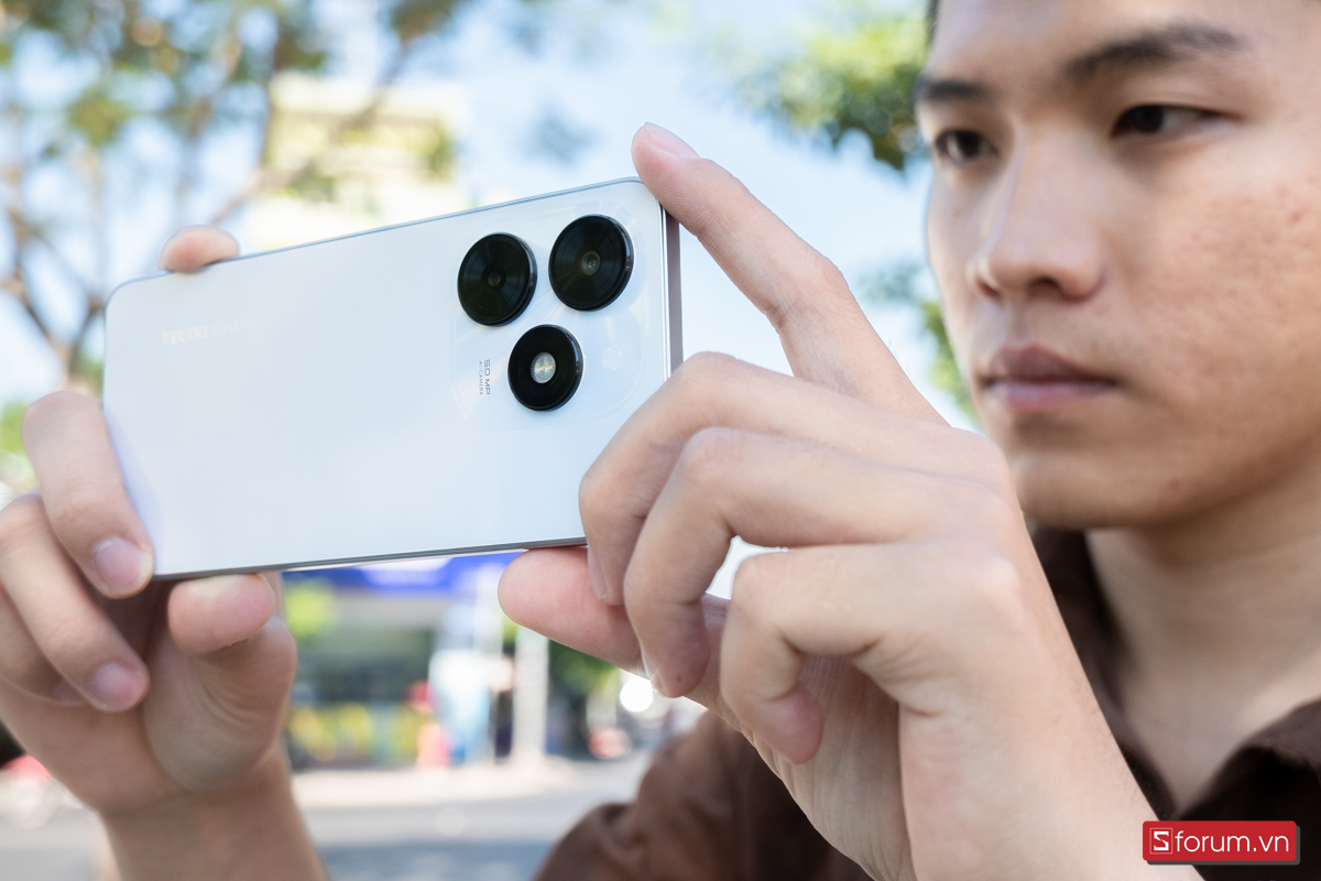 Đánh giá chi tiết TECNO SPARK 20C: Hơn 2 triệu khó có đối thủ nào làm ...
