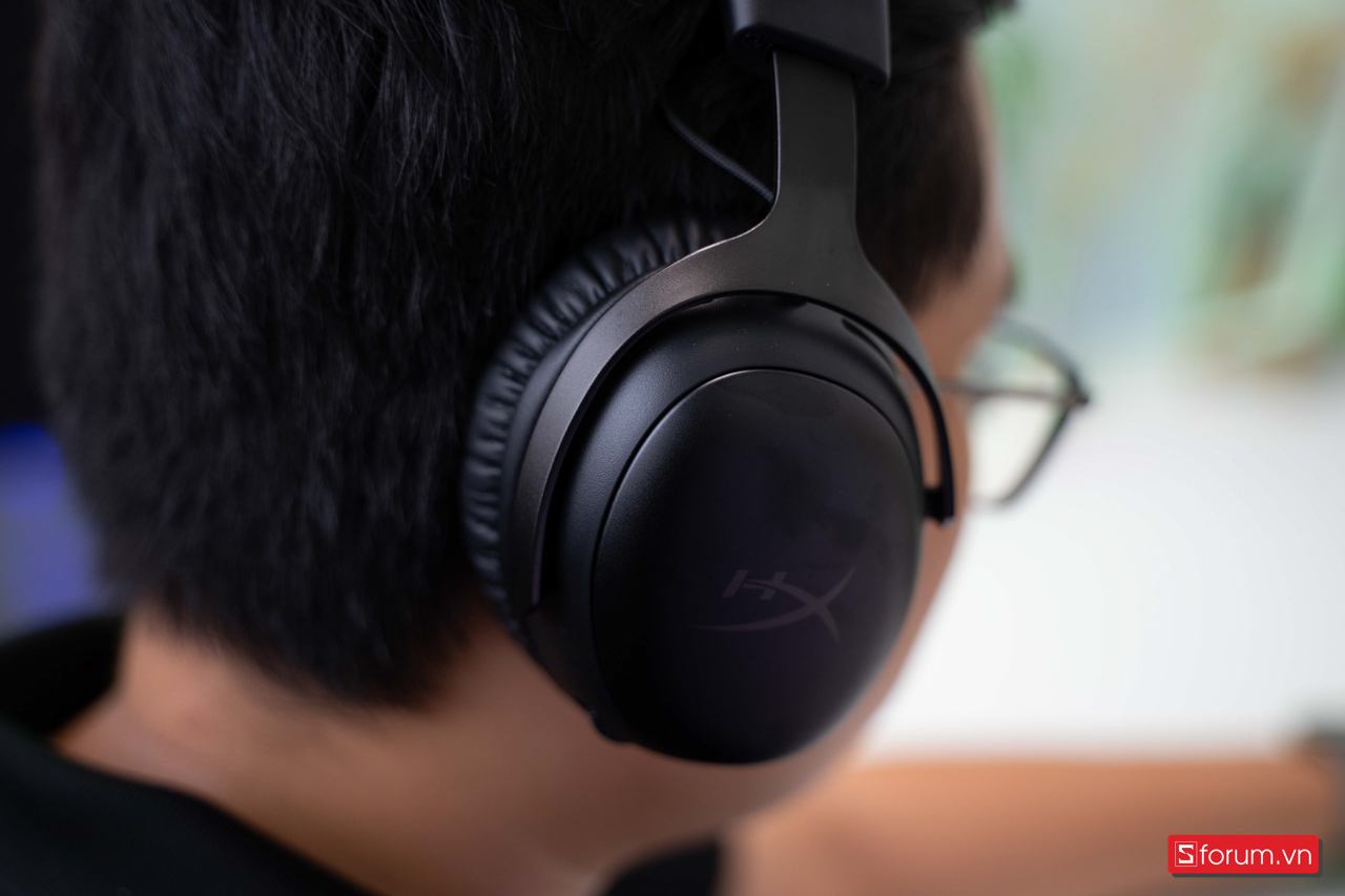 Trên tay tai nghe gaming HyperX Cloud II Wireless: "Hack" nhẹ từng bước ...