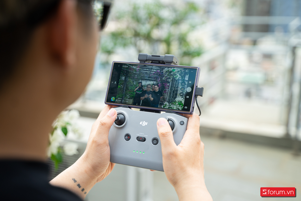 Trên tay flycam DJI Mini 3: Nhỏ gọn, pin lâu, quay video 4K, nhiều tính ...