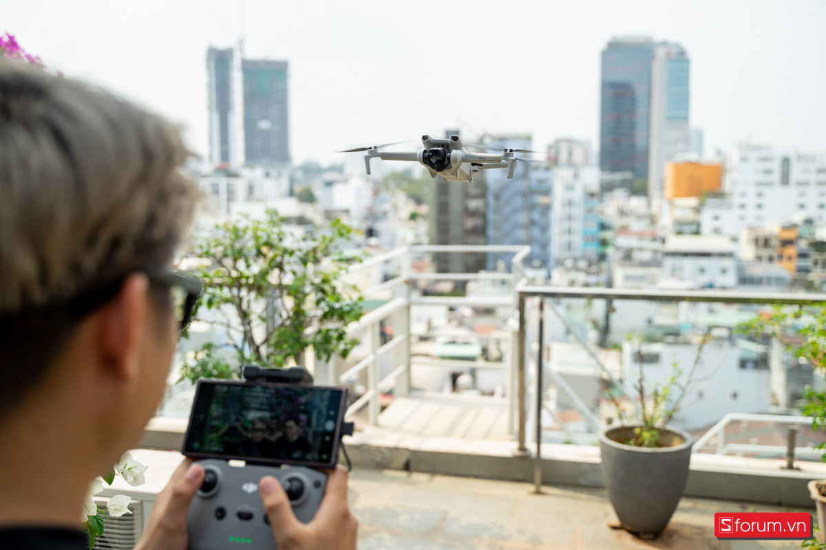 Trên tay flycam DJI Mini 3: Nhỏ gọn, pin lâu, quay video 4K, nhiều tính ...